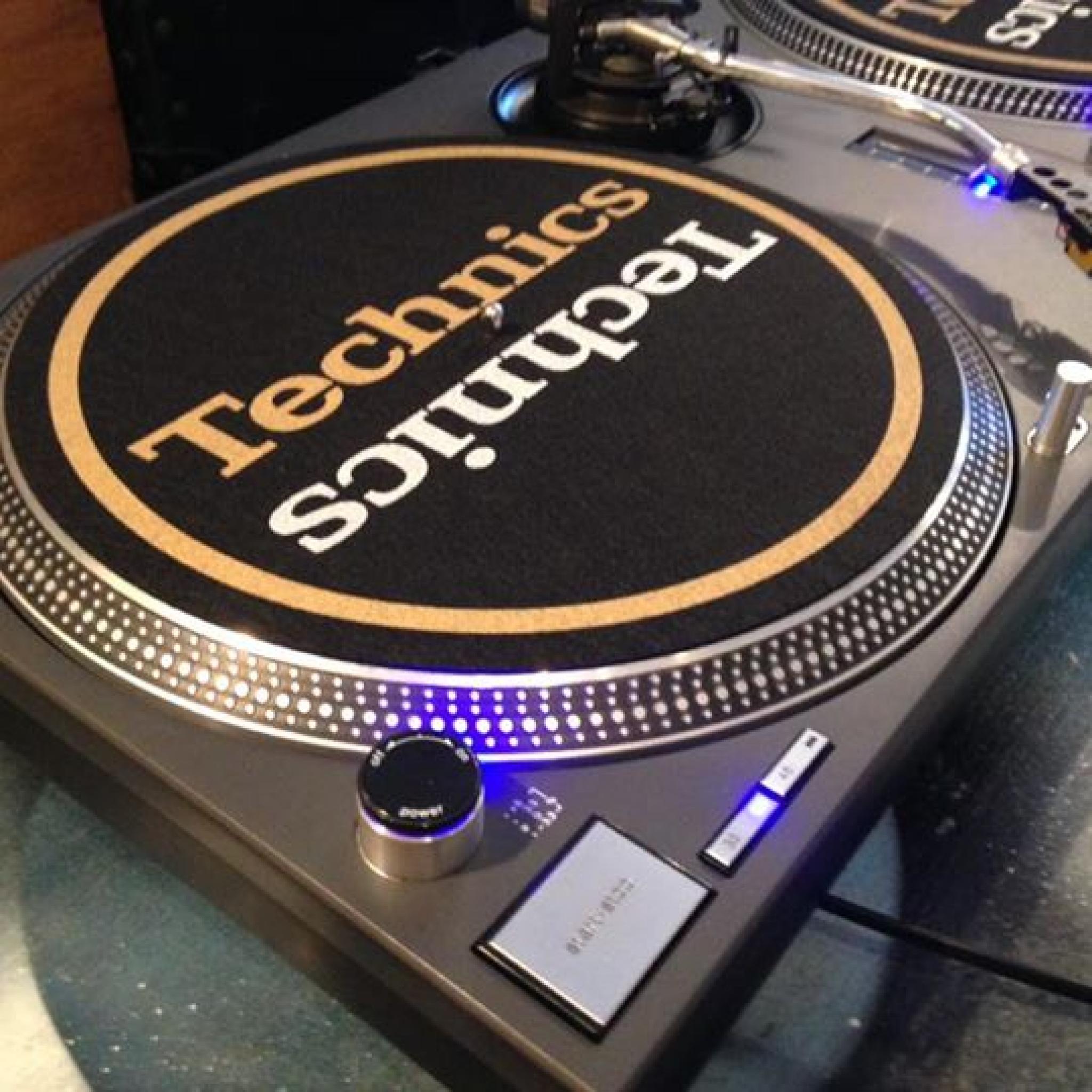 Technics 1210 mk2 blue conversion with one year warranty | Temple Of Bass
