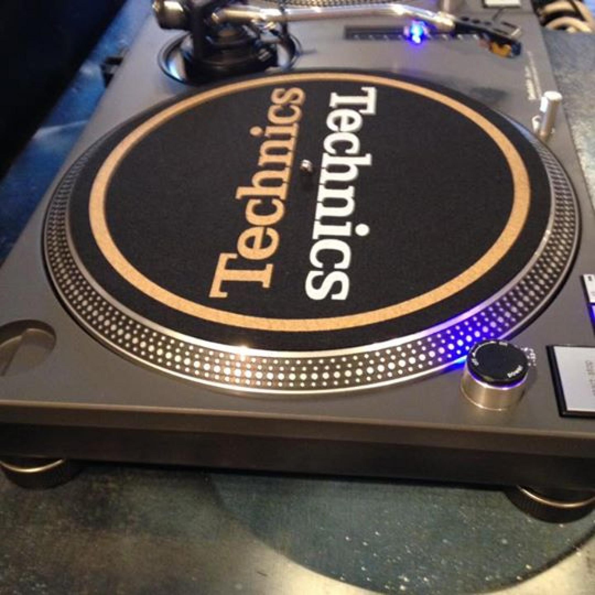 Technics 1210 mk2 blue conversion with one year warranty | Temple Of Bass
