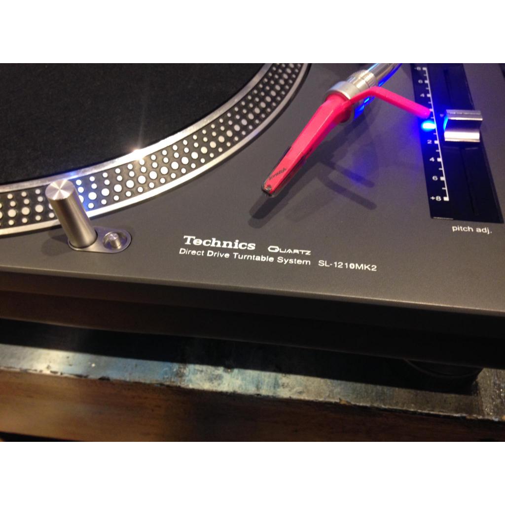Technics 1210 in good condition with 6 month warranty