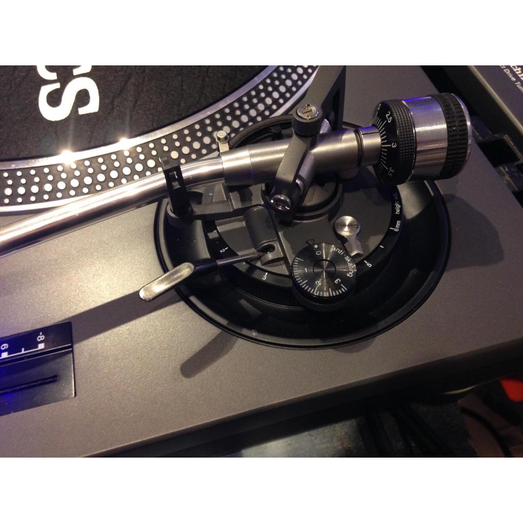 Technics 1210 in good condition with 6 month warranty