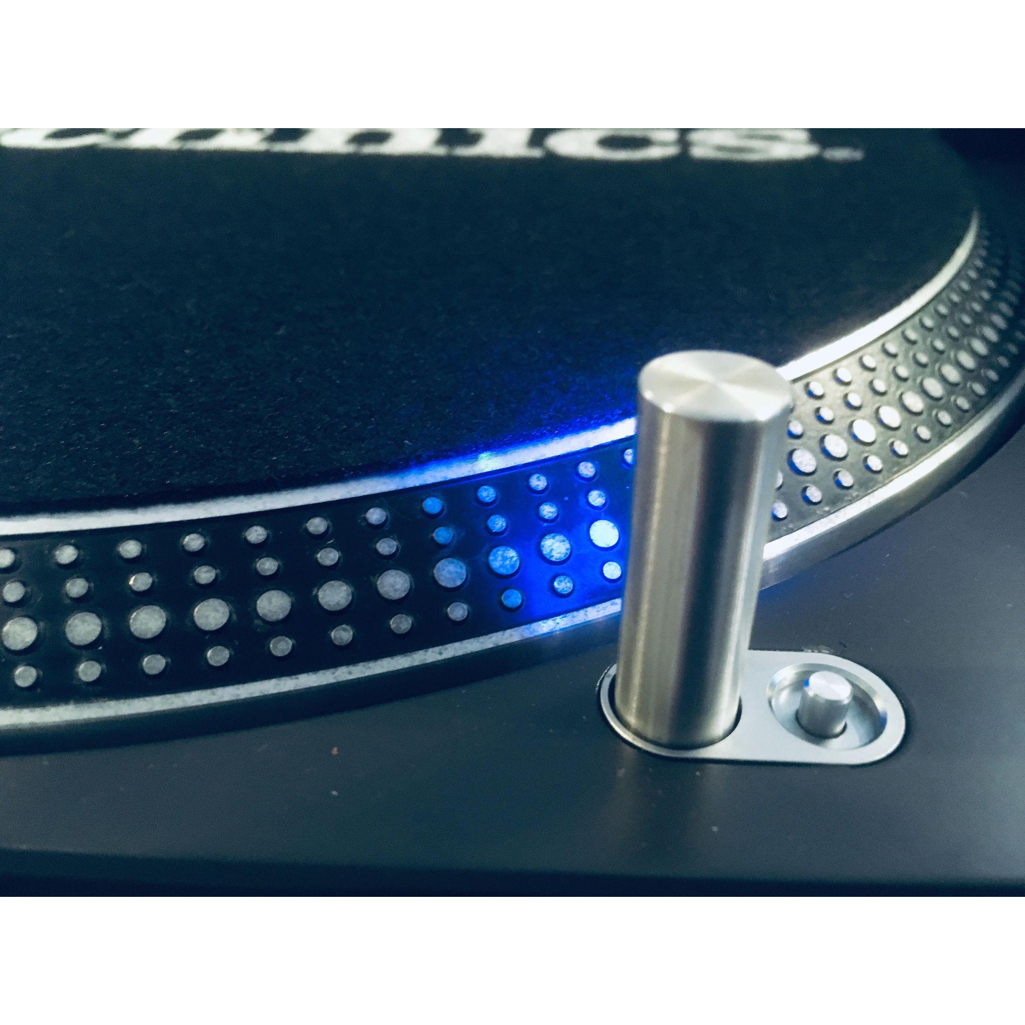 Technics 1210 mk2 with blue led conversion and lid